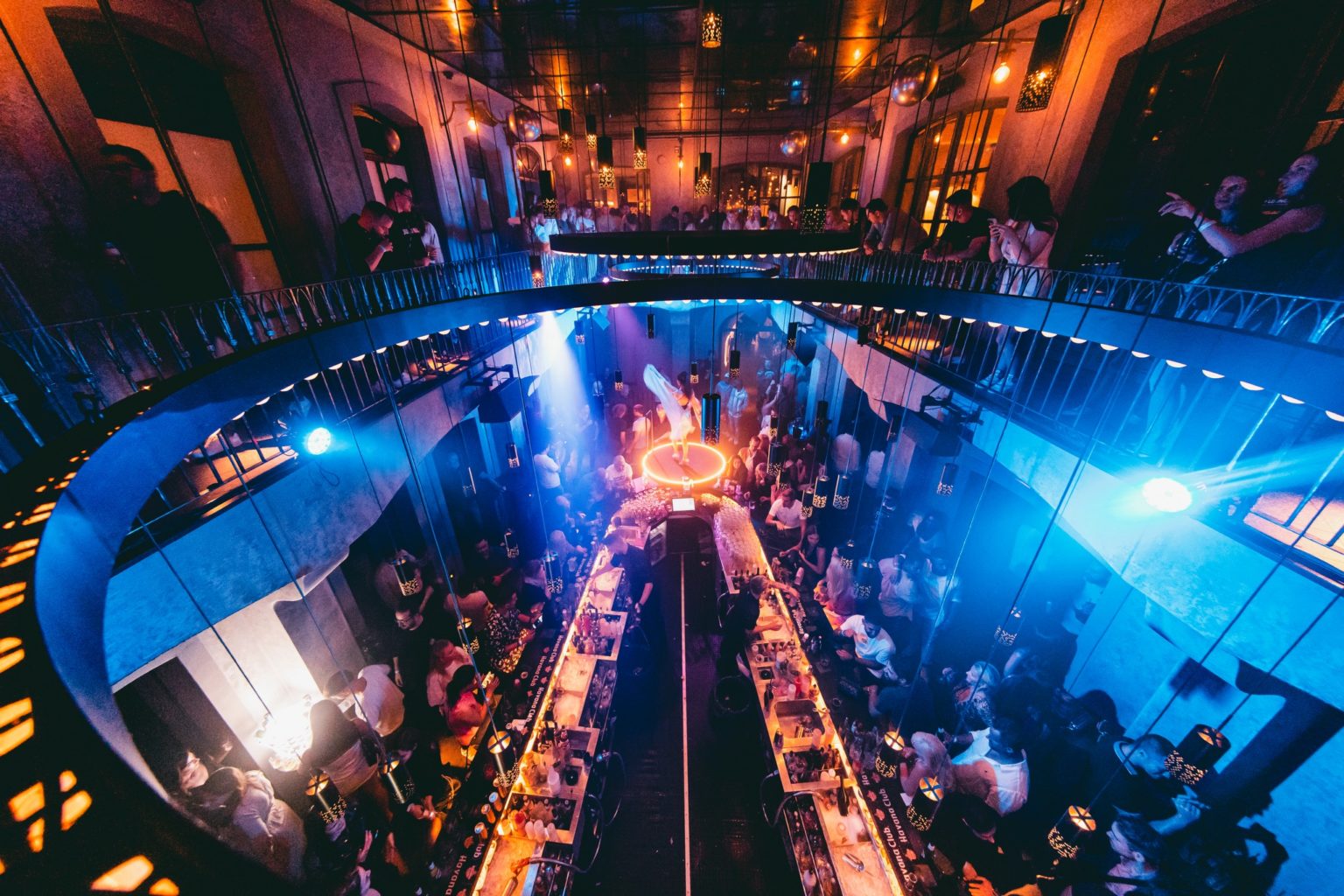 Moon Club: A Fusion of Music and Elegance | Pragues Best Clubs