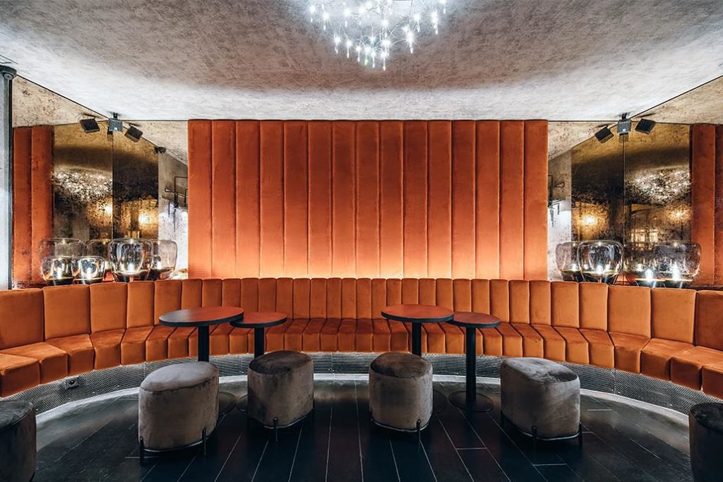 Moon Club: A Fusion of Music and Elegance | Pragues Best Clubs